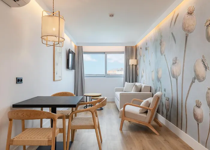 HA RETIRO SUITES, MADRID